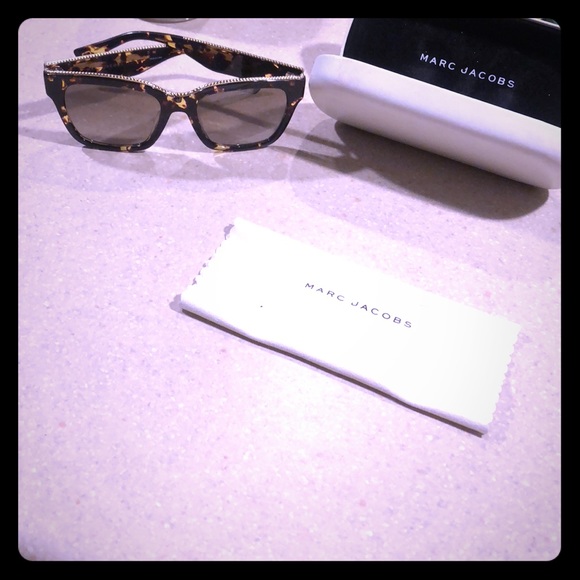 Marc Jacobs | Accessories | Authentic Marc Jacobs Sunglasses | Poshmark